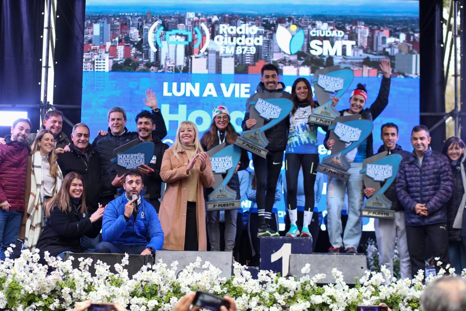 Más de 2000 atletas profesionales y aficionados corrieron la 18º ...